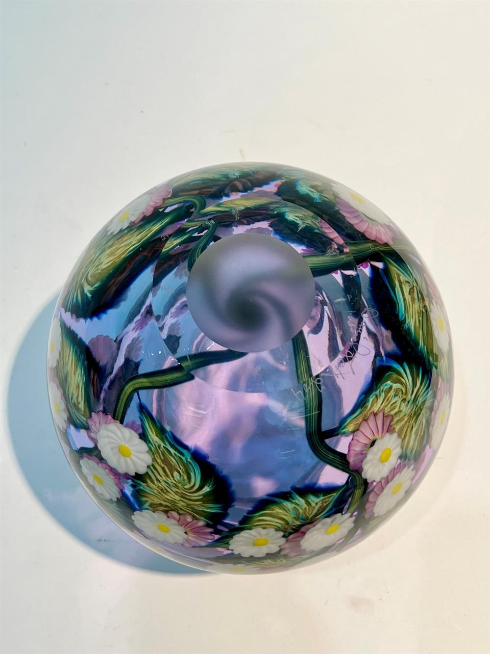 Daniel Lotton | PAPERWEIGHT VASE, 2004 (2004) | MutualArt