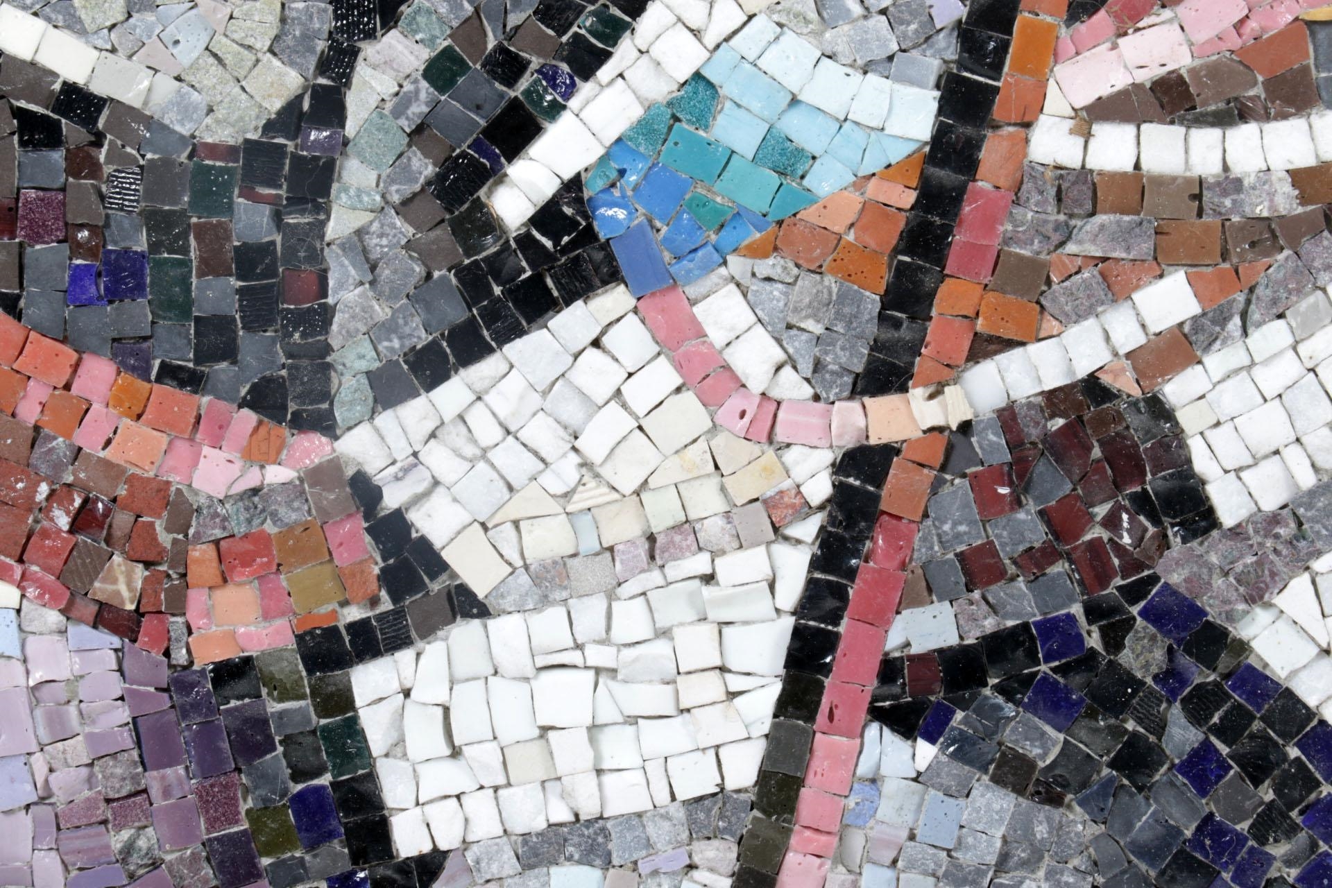 Jacob Bouhuys | polychrome mozaïek met een abstracte voorstelling ...