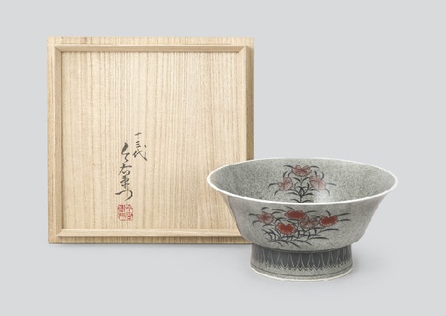 Imaizumi Imaemon | Iro-Nabeshima container for confectionery with ...