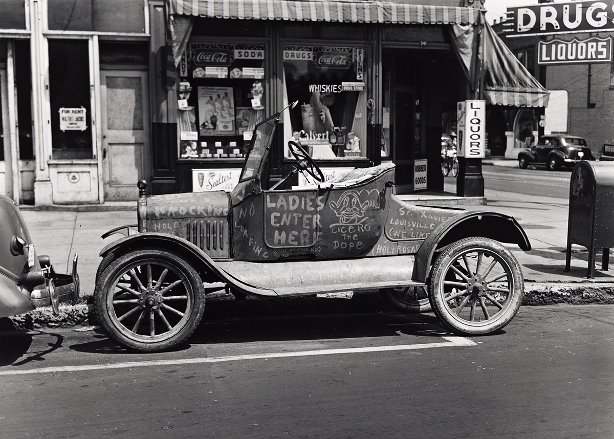 Marion Post Wolcott | MARION POST WOLCOTT (1910-1990) | MutualArt
