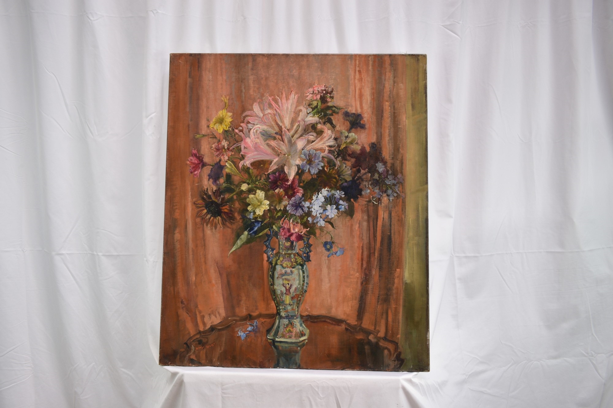 Amy Watt | Still life of flowers in a Chinese vase, | MutualArt