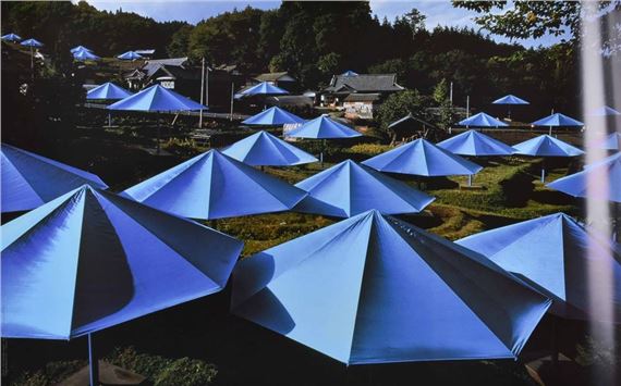 Wolfgang Volz | The Umbrellas, Japan (1984) | MutualArt