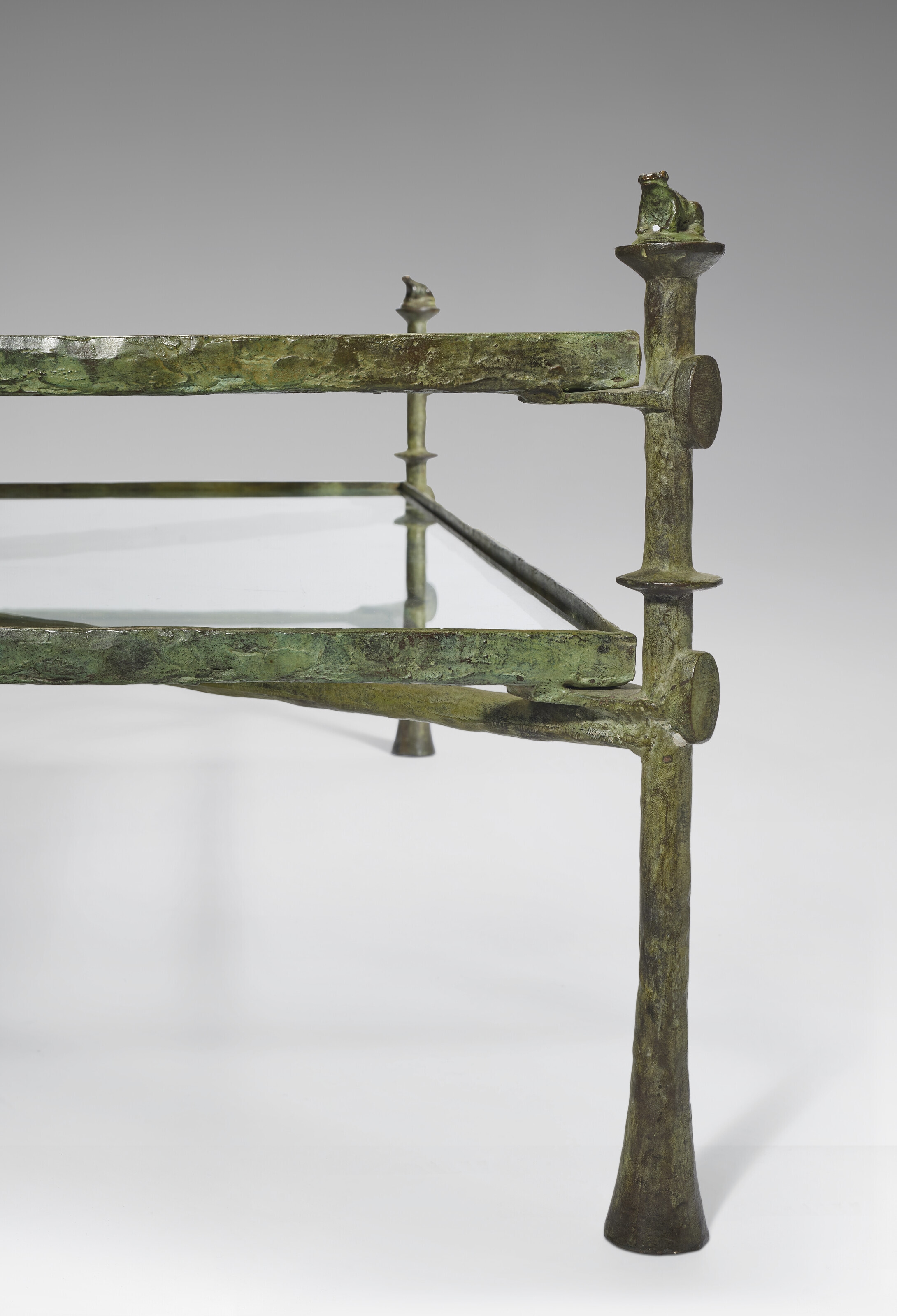 Diego Giacometti | Grande table basse à deux plateaux aux grenouilles ...