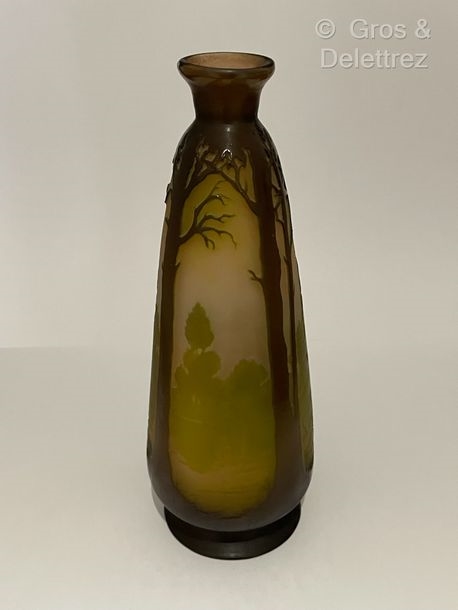 Gallé | Multi-layered glass vase with acid-etched decoration of a lake ...