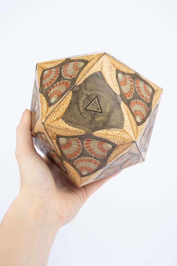 Maurits Cornelis Escher | Icosaëder (Icosahedron) (1963) | MutualArt