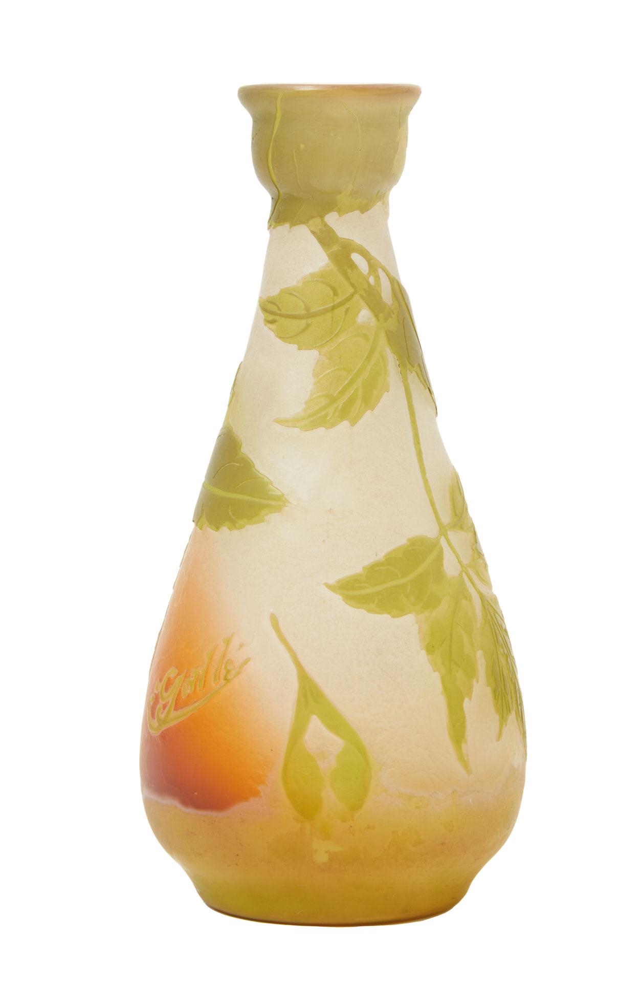 Emile Gallé | Vase tronconique à col ourlé | MutualArt