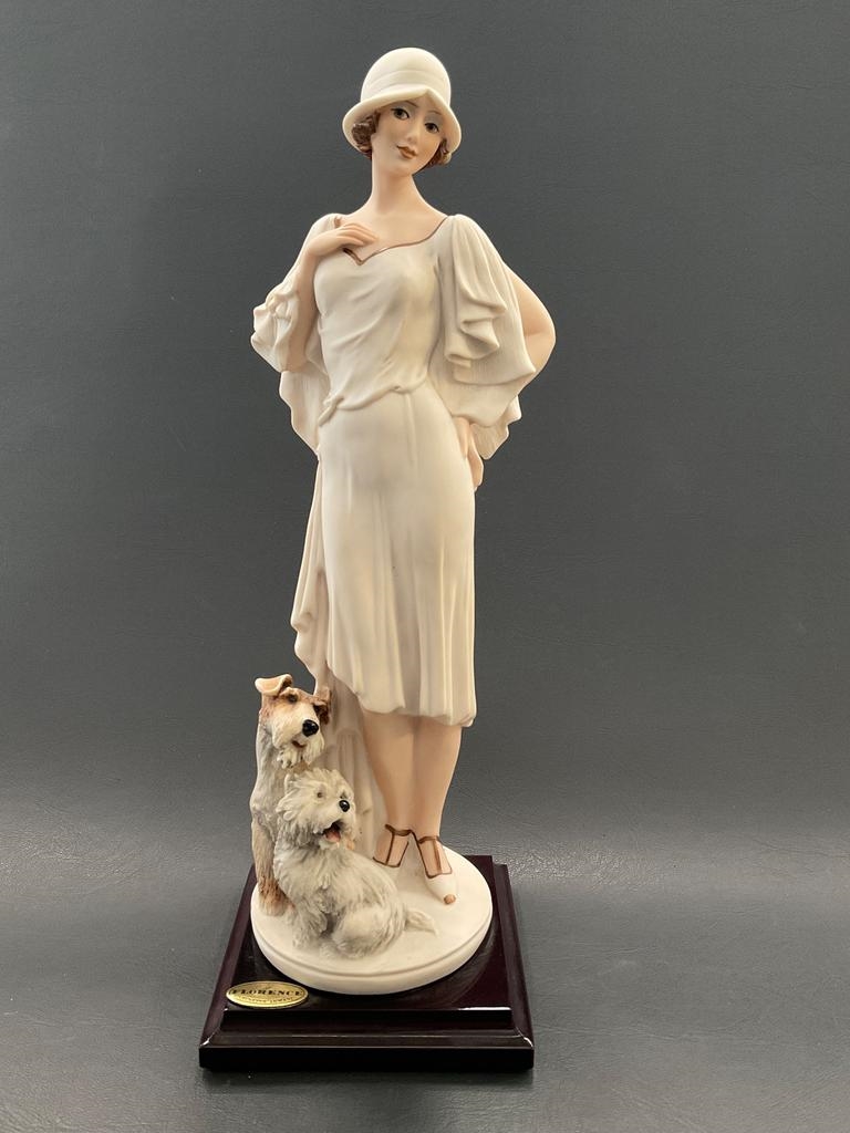 Giuseppe Armani | FLORENCE GIUSEPPE ARMANI PRISCILLA FIGURINE | MutualArt