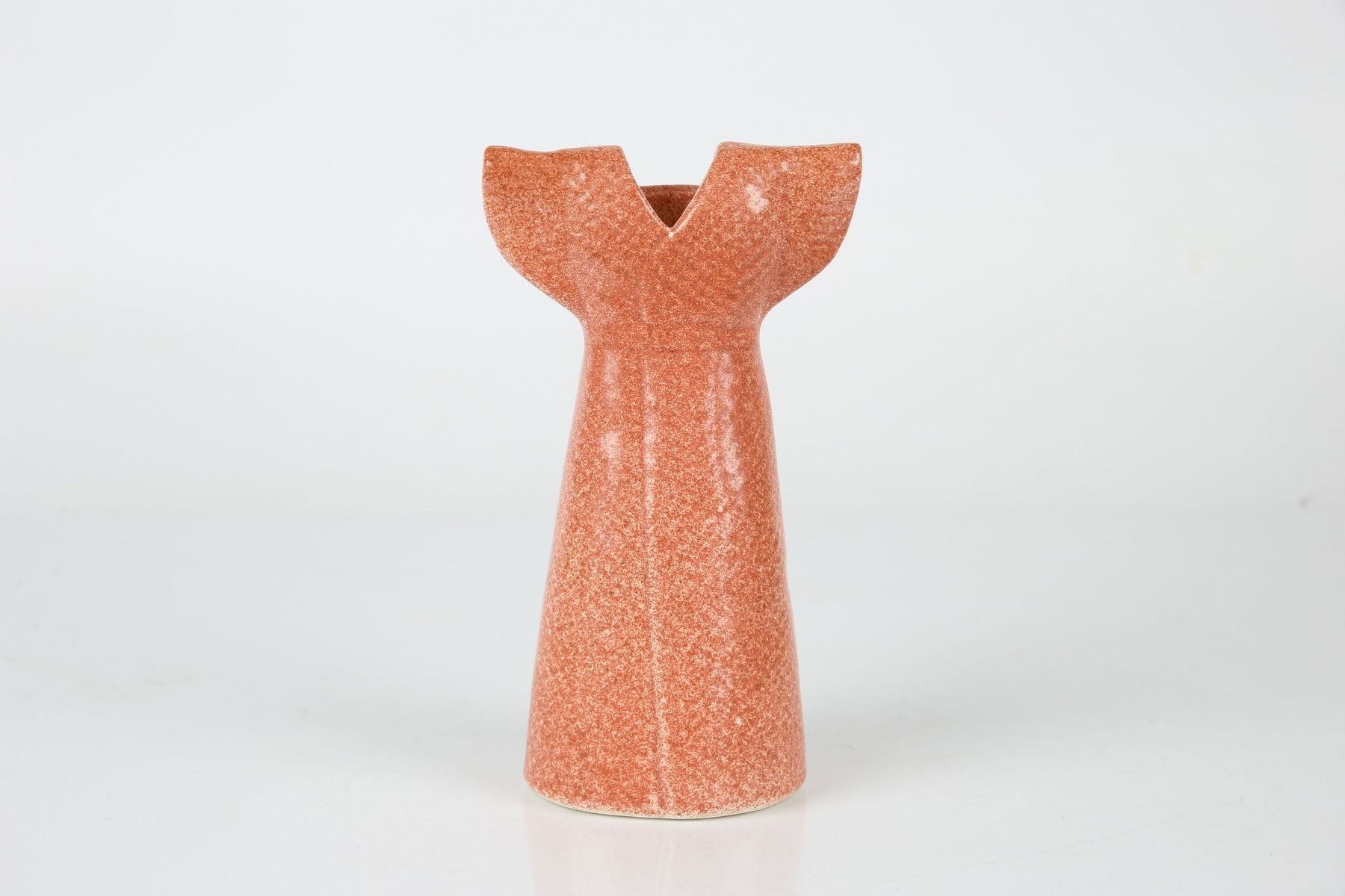 Lisa Larson | Information | MutualArt