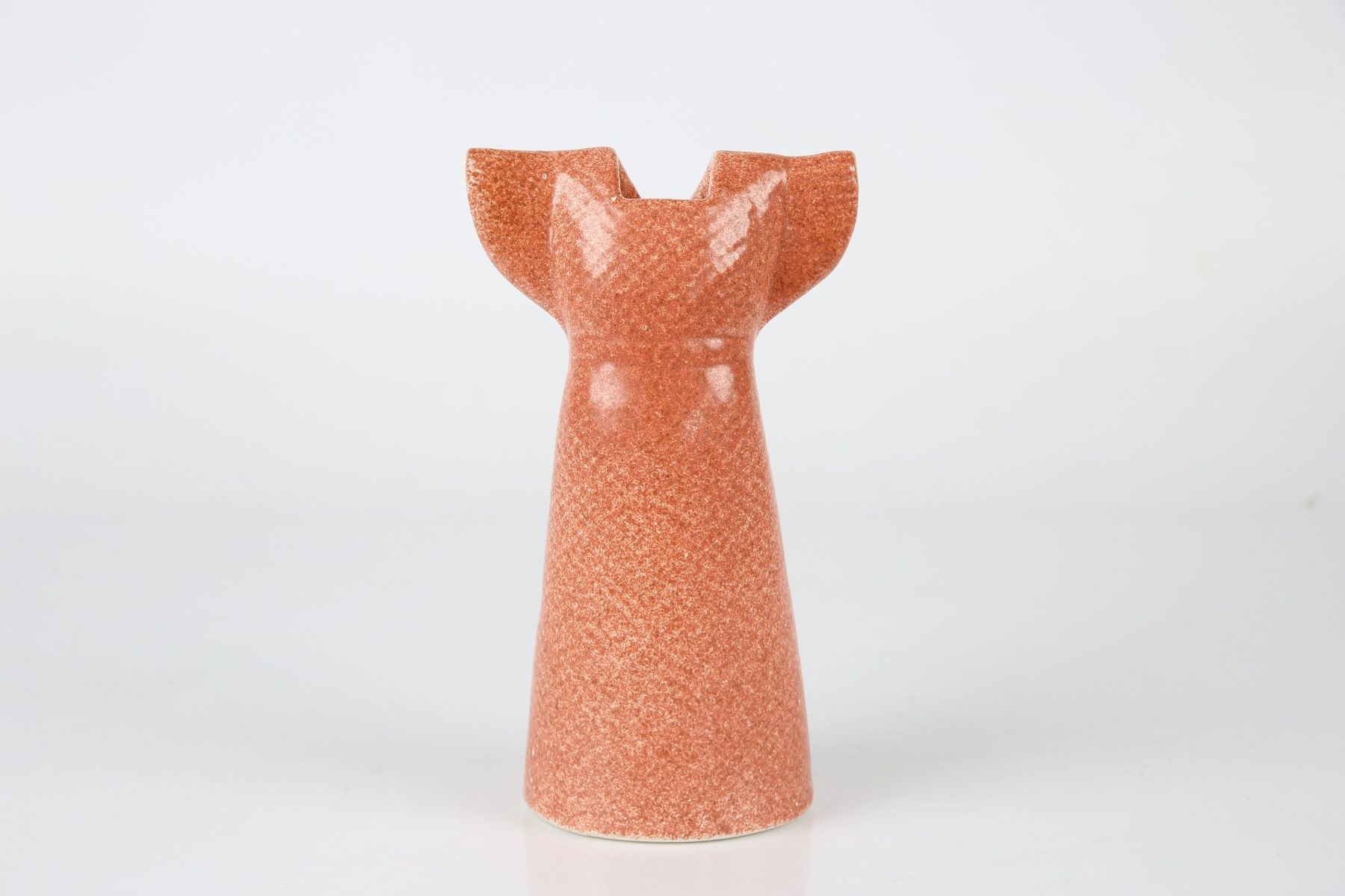 Lisa Larson | Information | MutualArt