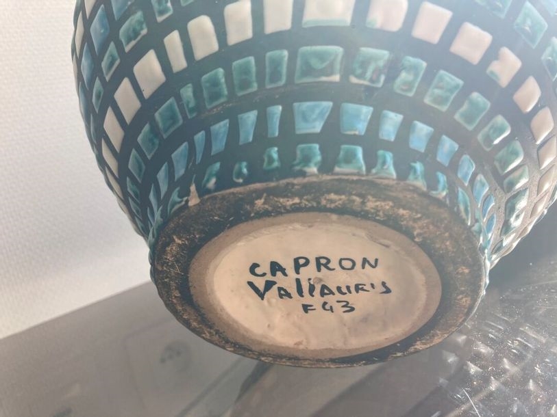 Roger Capron | Roger Capron Céramiste, P (Circa 1950) | MutualArt