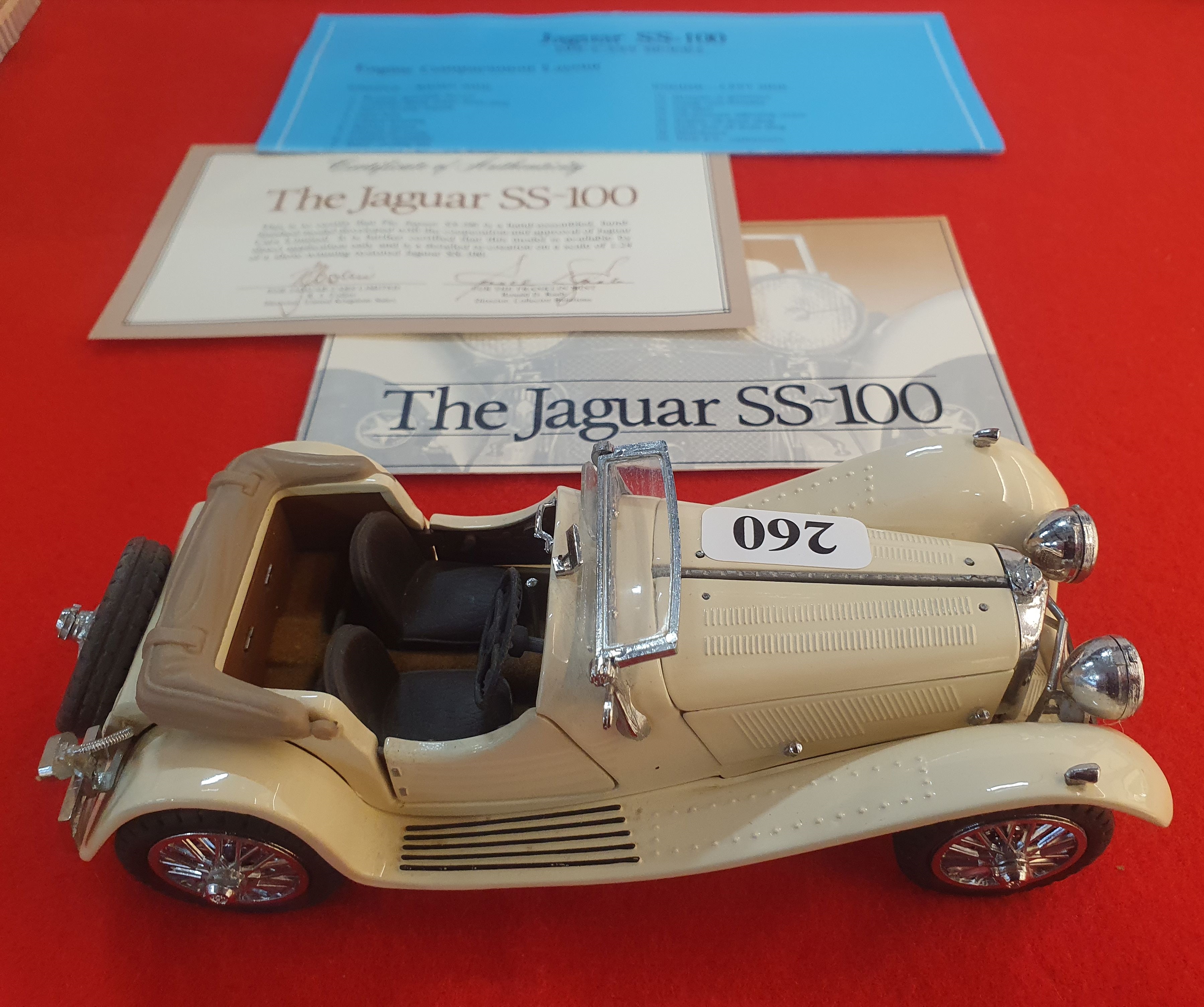 Franklin Mint | A FRANKLIN MINT 'JAGUAR SS-100' | MutualArt