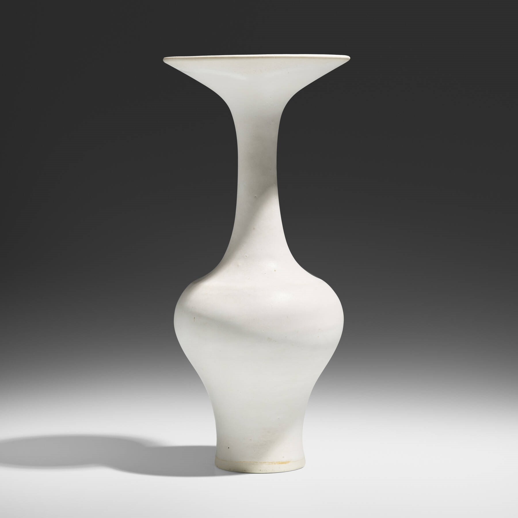 Lucie Rie | 9,000 (1960) | MutualArt