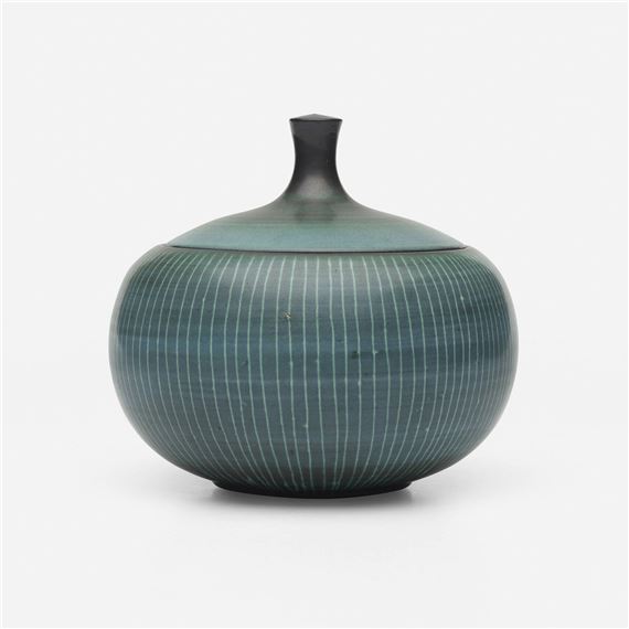 Harrison McIntosh | Covered jar (1984) | MutualArt