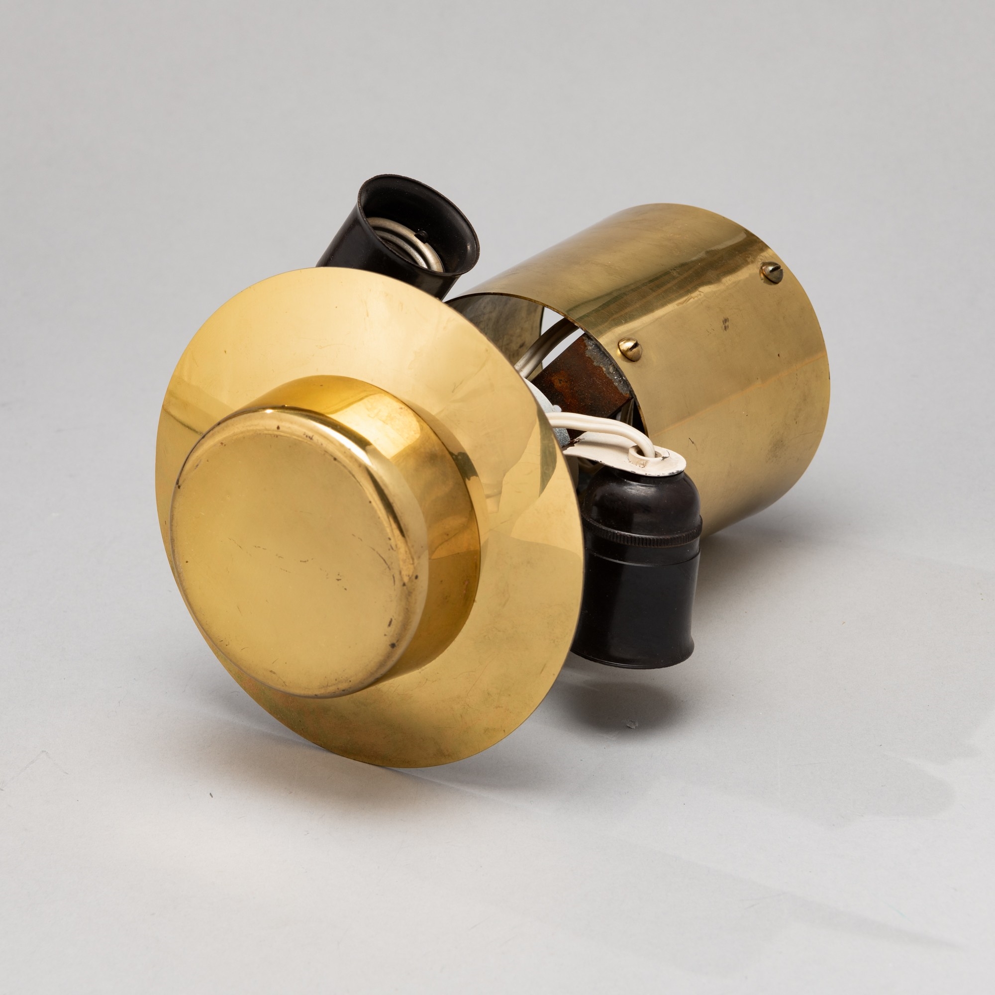 Paavo Tynell | Ceiling light frame, model 9045, Taito Oy | MutualArt