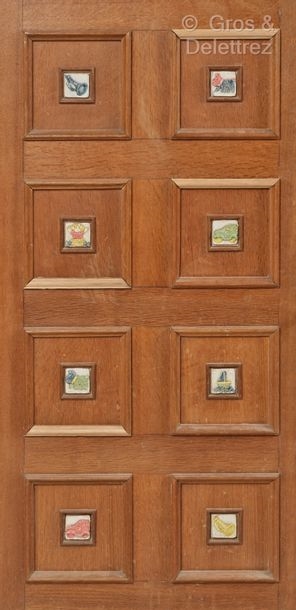 Alice Colonieu | Cube-shaped cabinet in molded oak opening | MutualArt