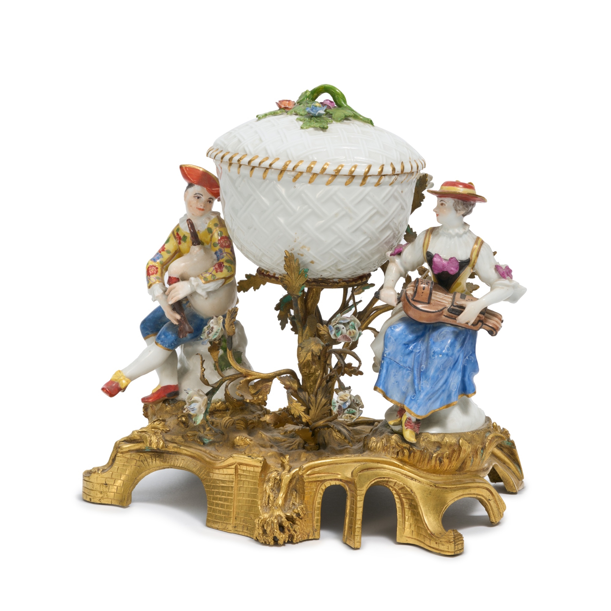 Johann Joachim Kändler | Harlequin playing a bagpipe and Columbine, a ...