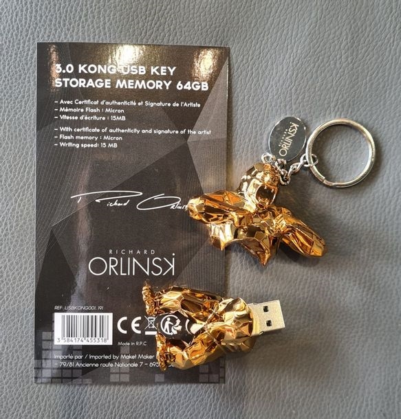 Richard Orlinski | Kong USB Key Ring 64 Go (Gold) | MutualArt