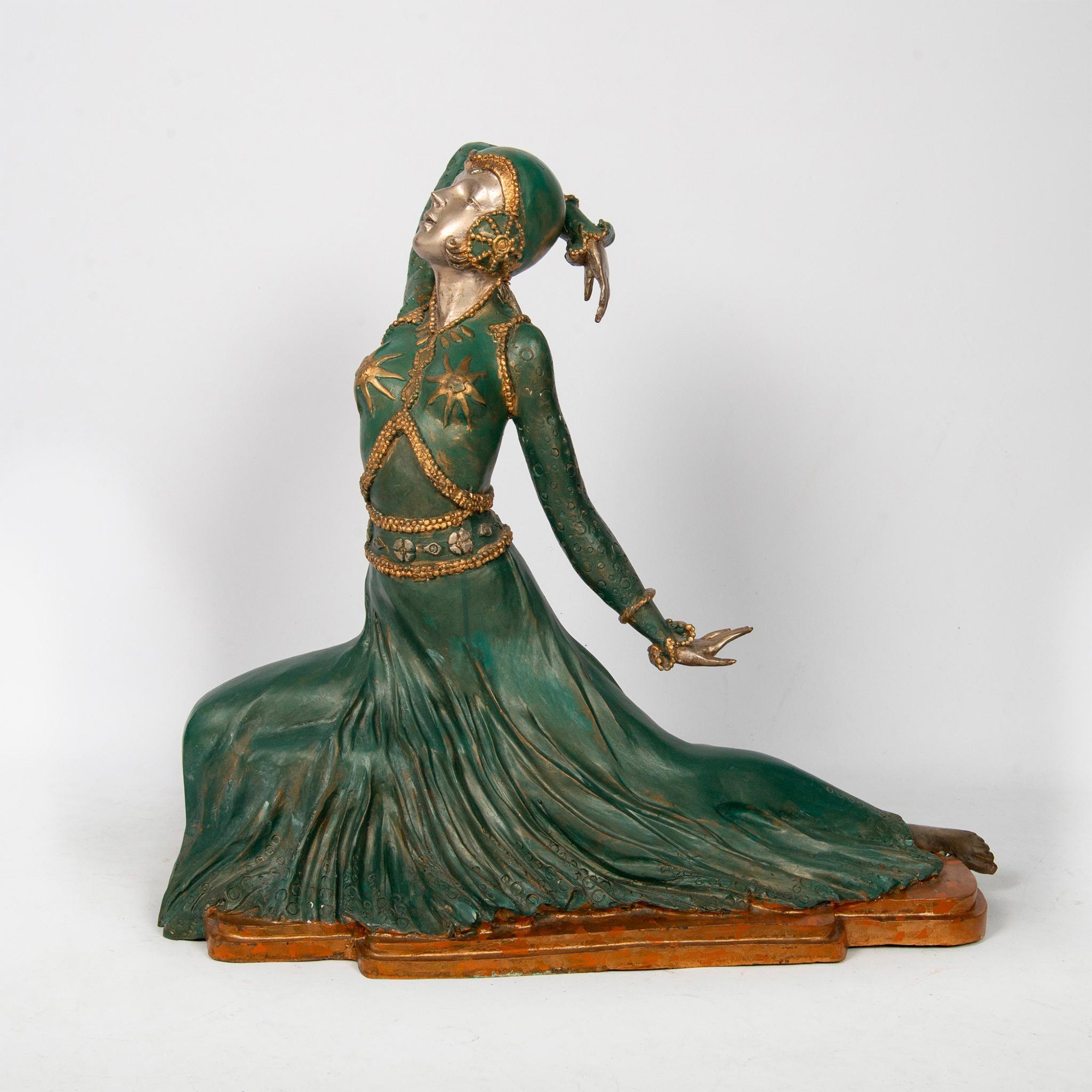 Demetre H. Chiparus | DANSEUSE DE KAPURTHALA | MutualArt