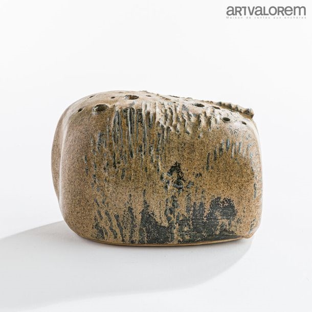 Annie Maume | Stylized zoomorphic pique-fleurs | MutualArt