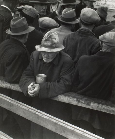 Dorothea Lange | WHITE ANGEL BREADLINE, SAN FRANCISCO (1933) | MutualArt