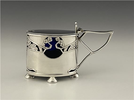 Kate Harris | Kate Harris for Goldsmiths and Silversmiths Company (1899 ...