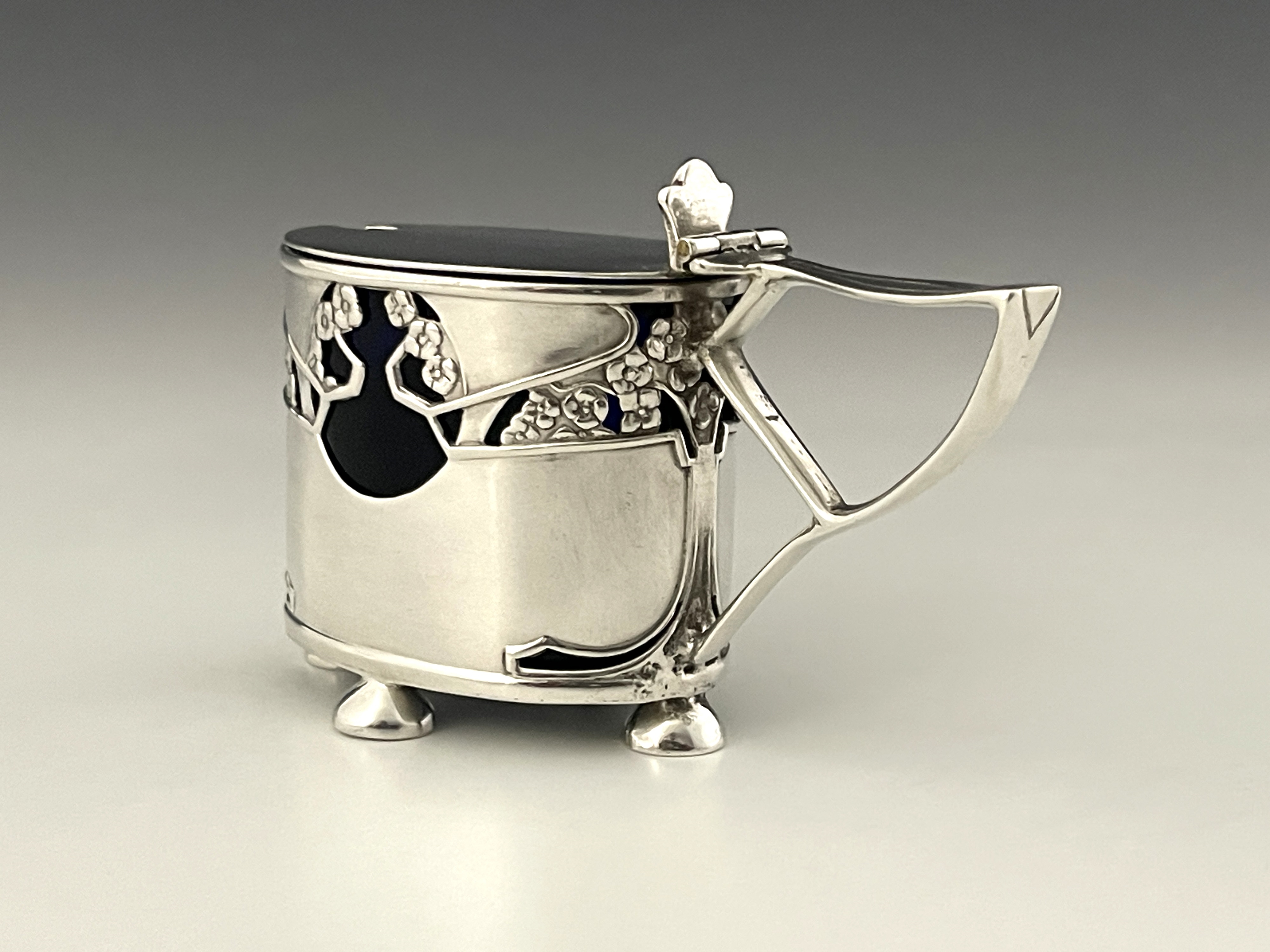 Kate Harris | Kate Harris for Goldsmiths and Silversmiths Company (1899 ...