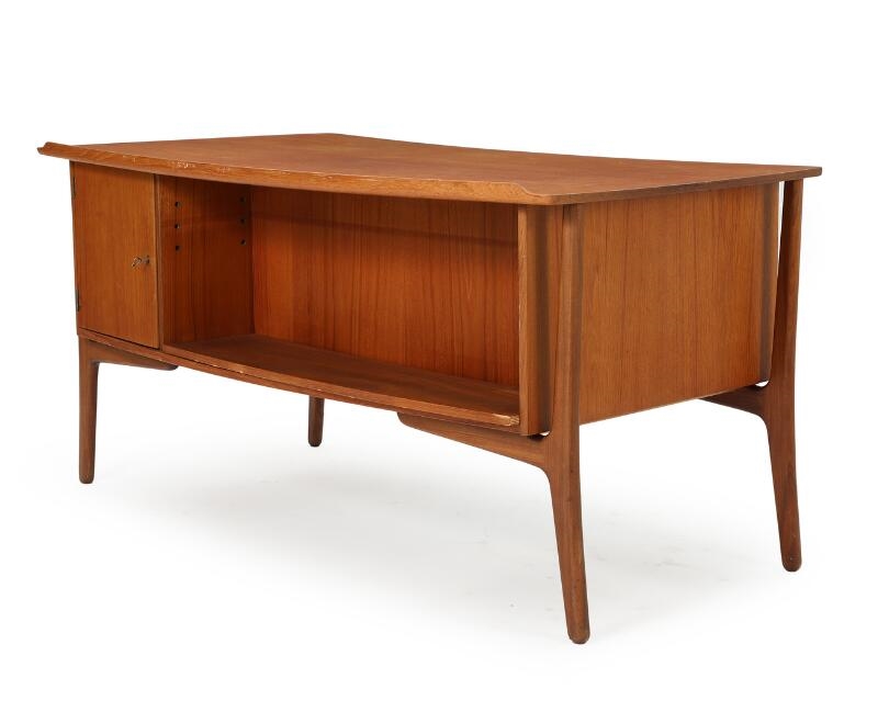 Svend Aage | Freestanding desk | MutualArt