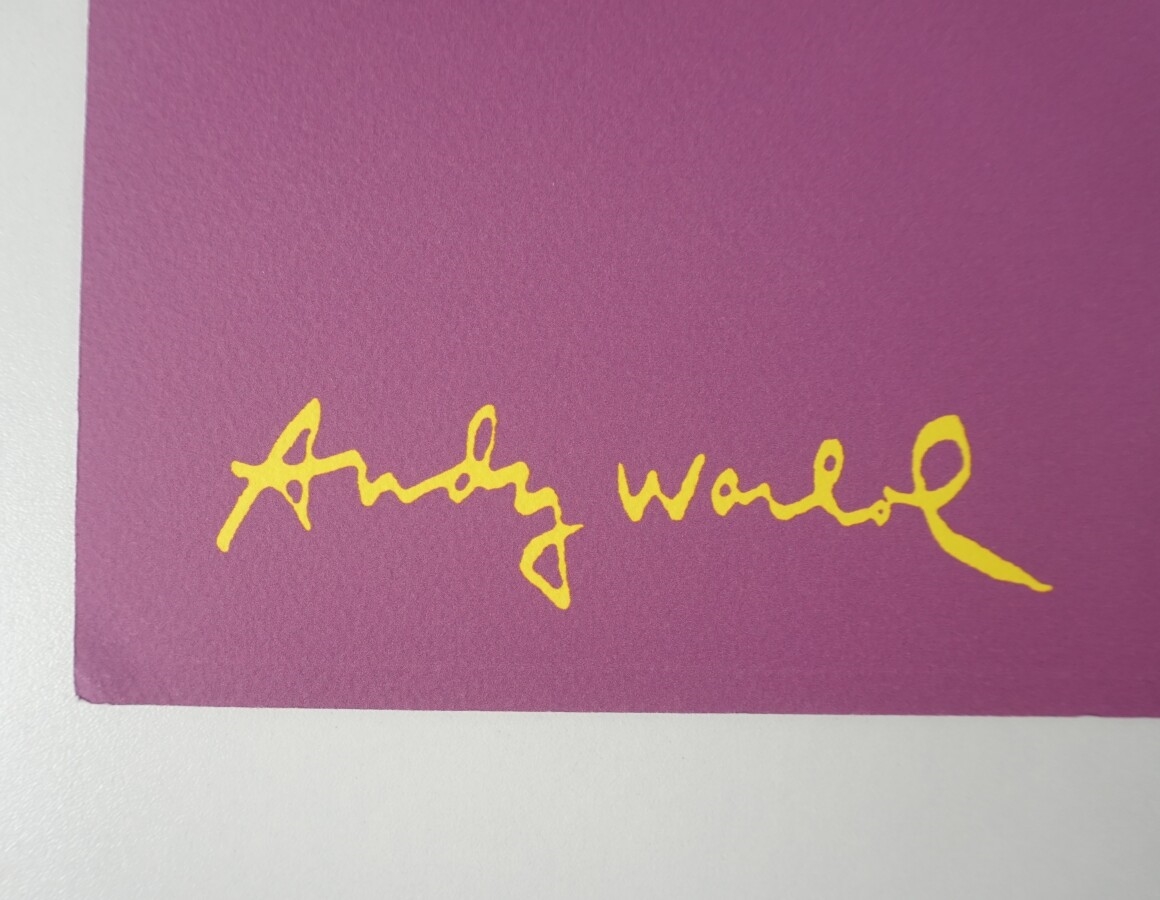 Andy Warhol | Mickey Mouse sur fond violet | MutualArt