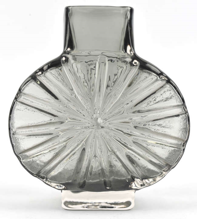 Geoffrey Baxter | Starburst vase | MutualArt