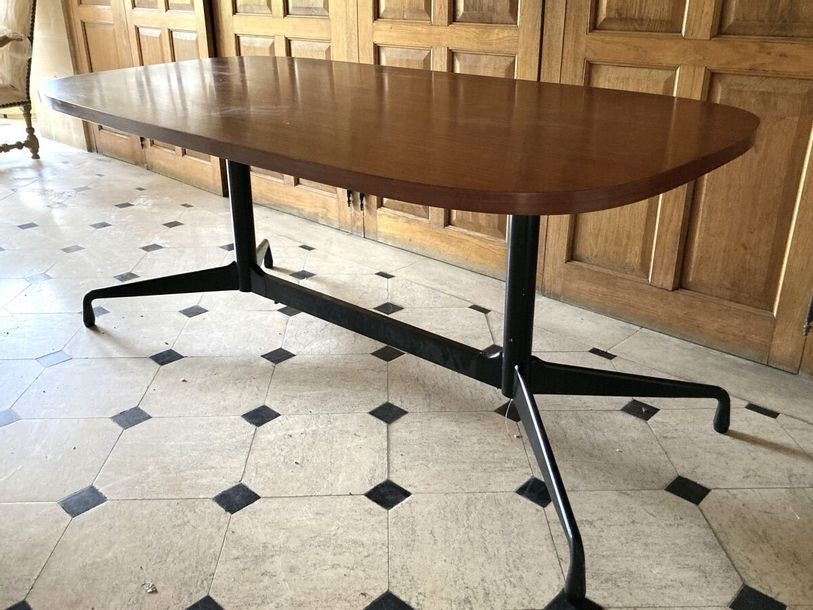 Charles Eames | Oval conference table, Segment 1958 model, the rosewood ...