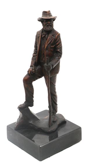 Phil Minnaar | BOER WITH RIFLE | MutualArt