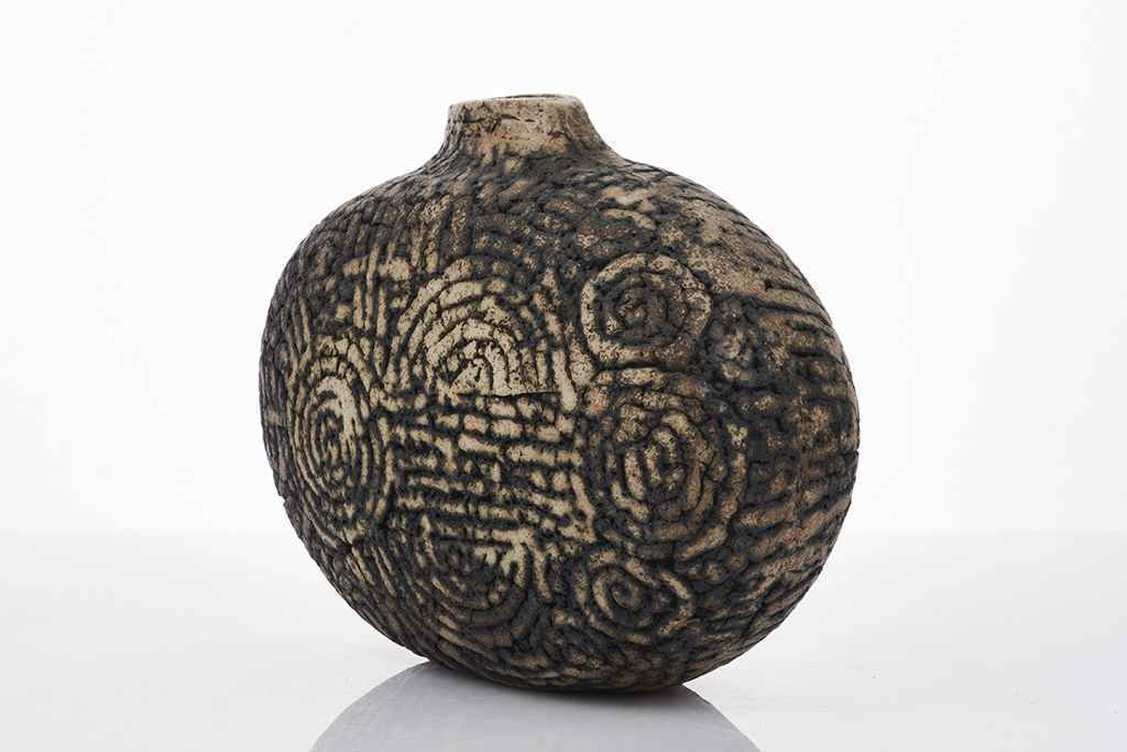 Peter Travis | Coil Vase (1967) | MutualArt