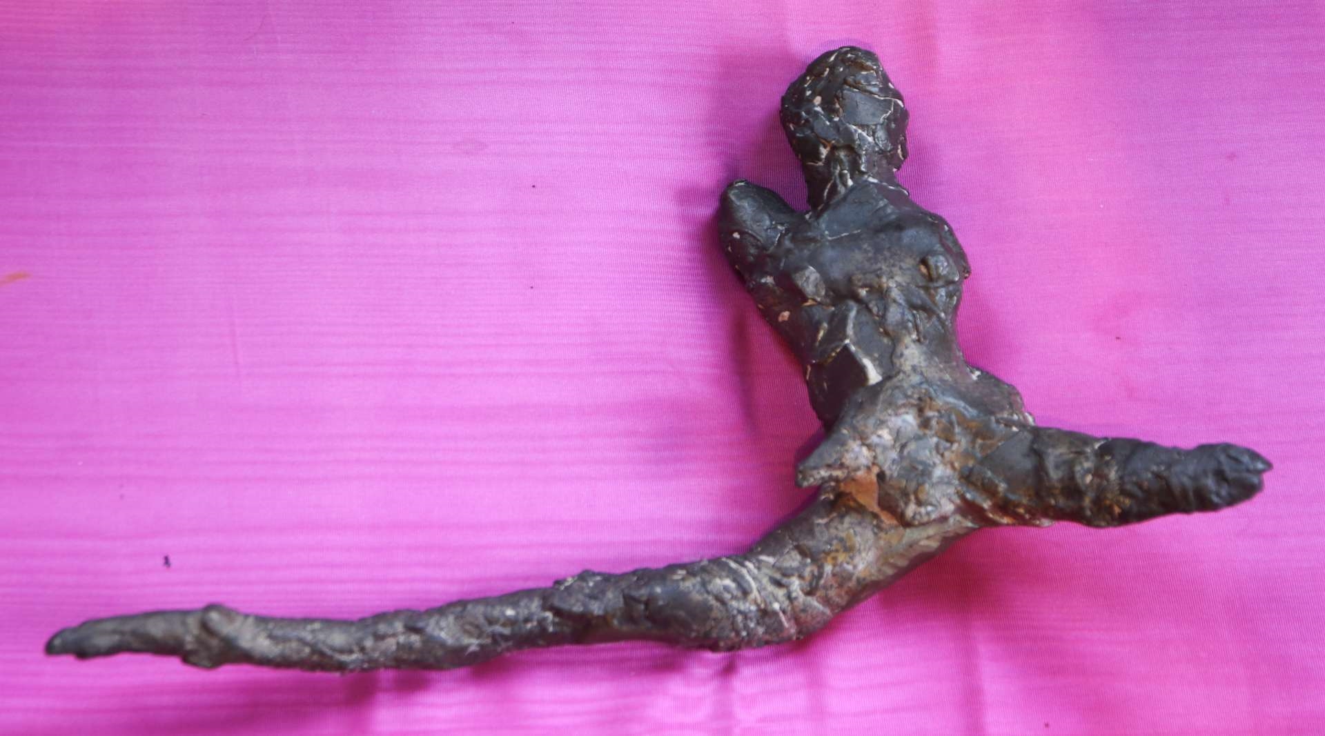 Maya Wildevuur | Geabstraheerd figuur | MutualArt