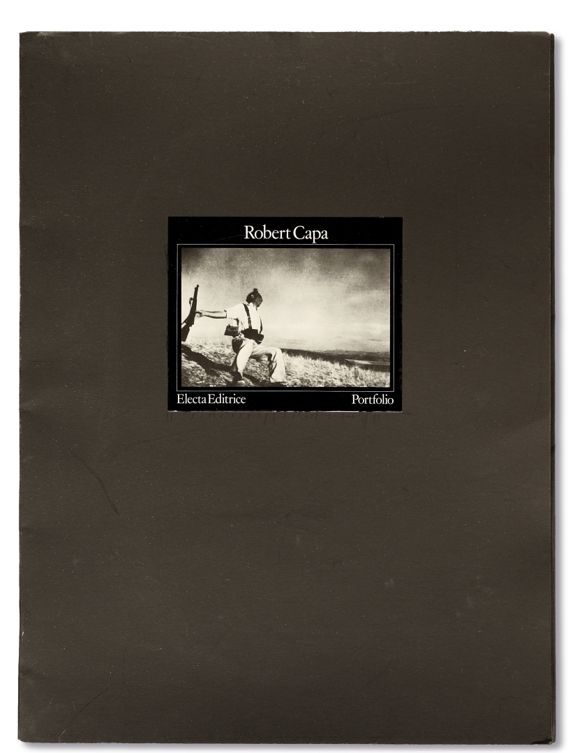 Robert Capa | Portfolio of twelve photographs | MutualArt