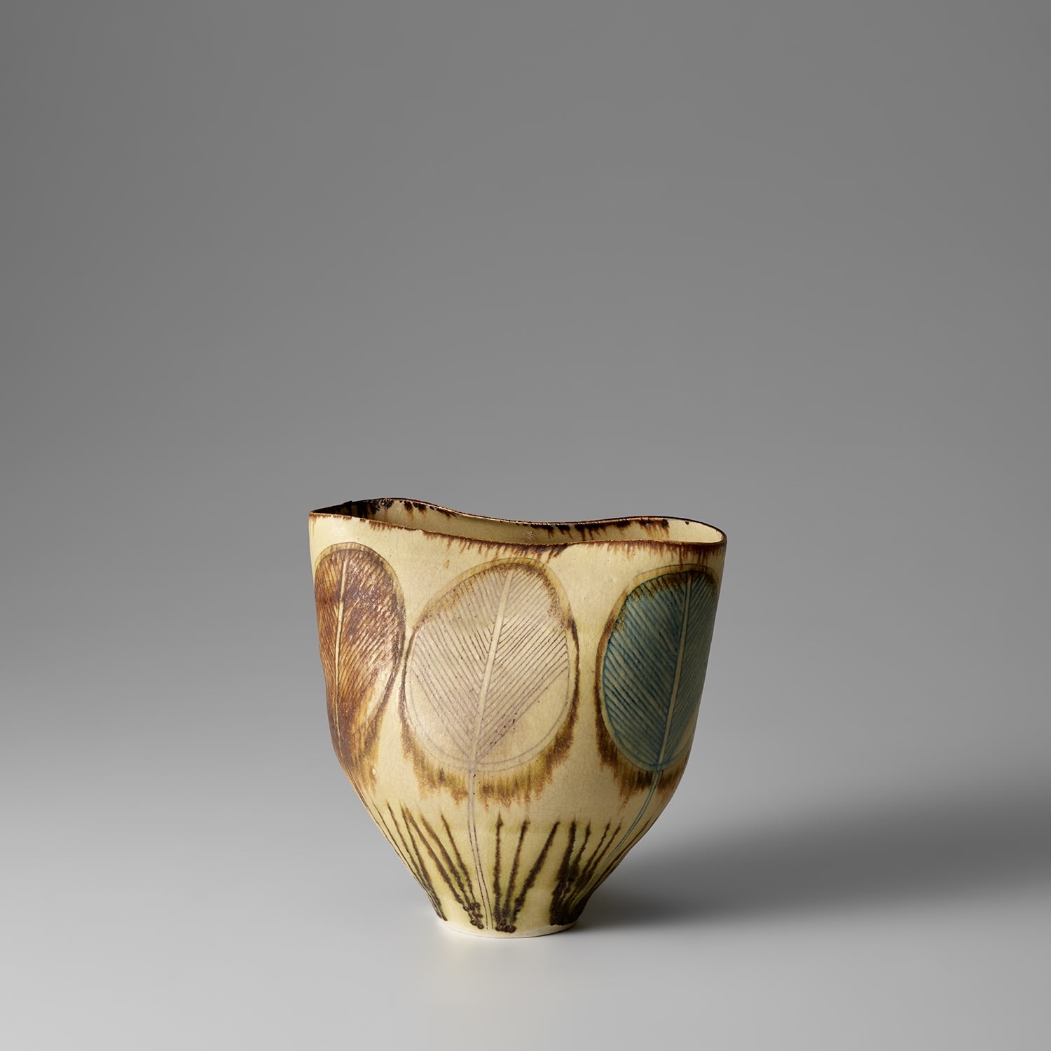 Lucie Rie | 9,000 (1960) | MutualArt