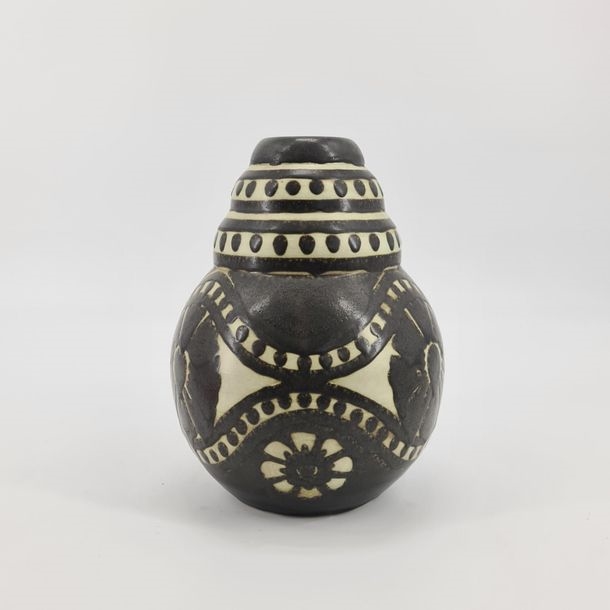 Charles Catteau | Boch Keramis art deco sandstone vase in Africanist ...