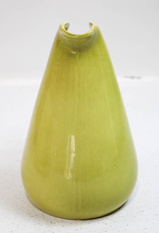 Russel Wright | Russel Wright Ceramic Pitcher and Serving Tray | MutualArt