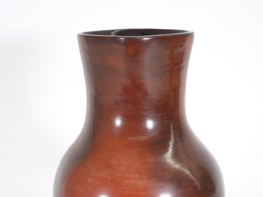 Sue Williams | Susie W. Crank Navajo Pine Pitch Pottery Vase Pot (1966 ...