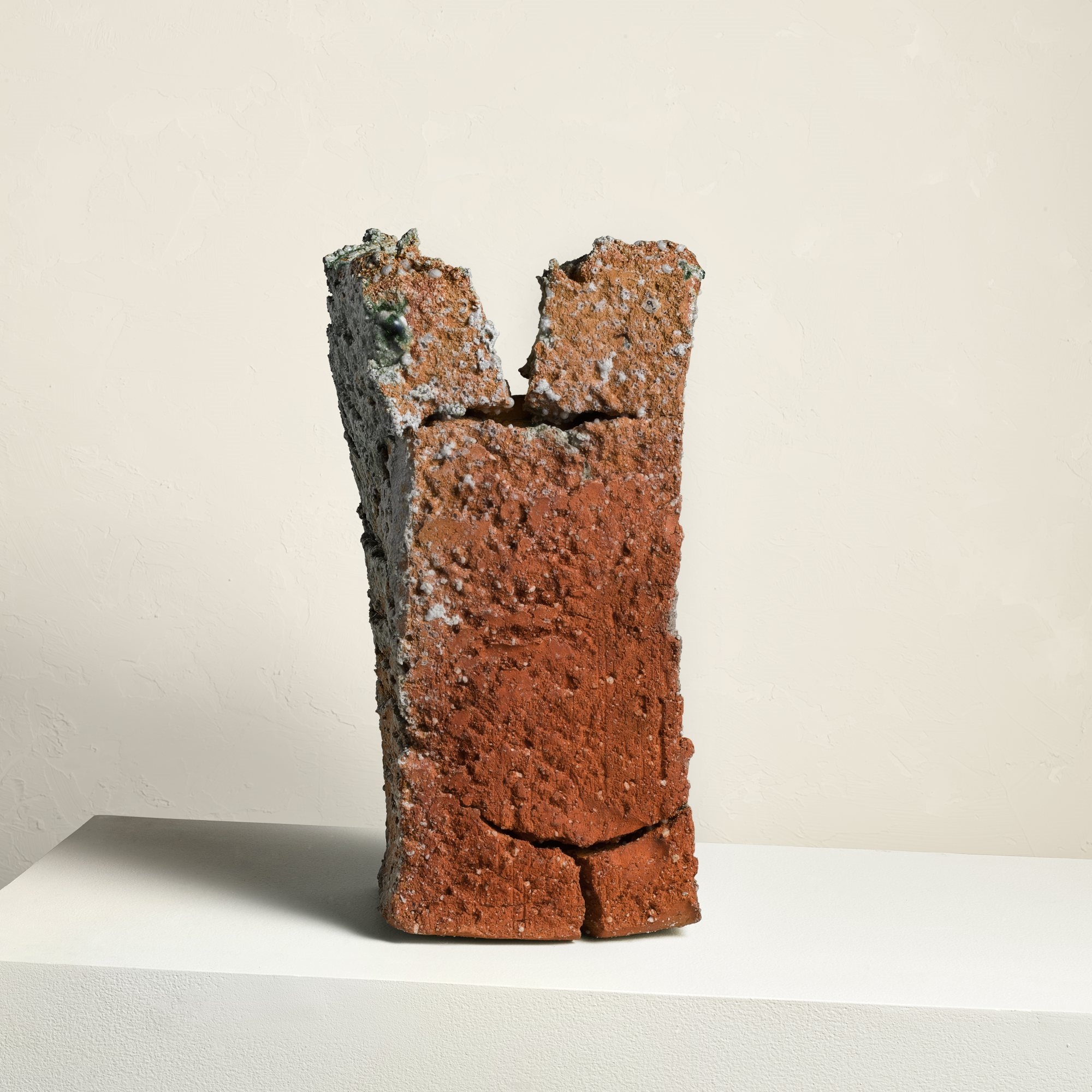 Kai Tsujimura | Faceted stoneware flower vase | MutualArt