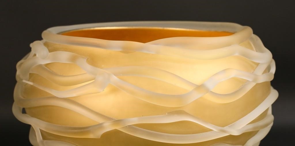 Molly Stone | Molly Stone Tornado Art Glass Bowl (1993) | MutualArt