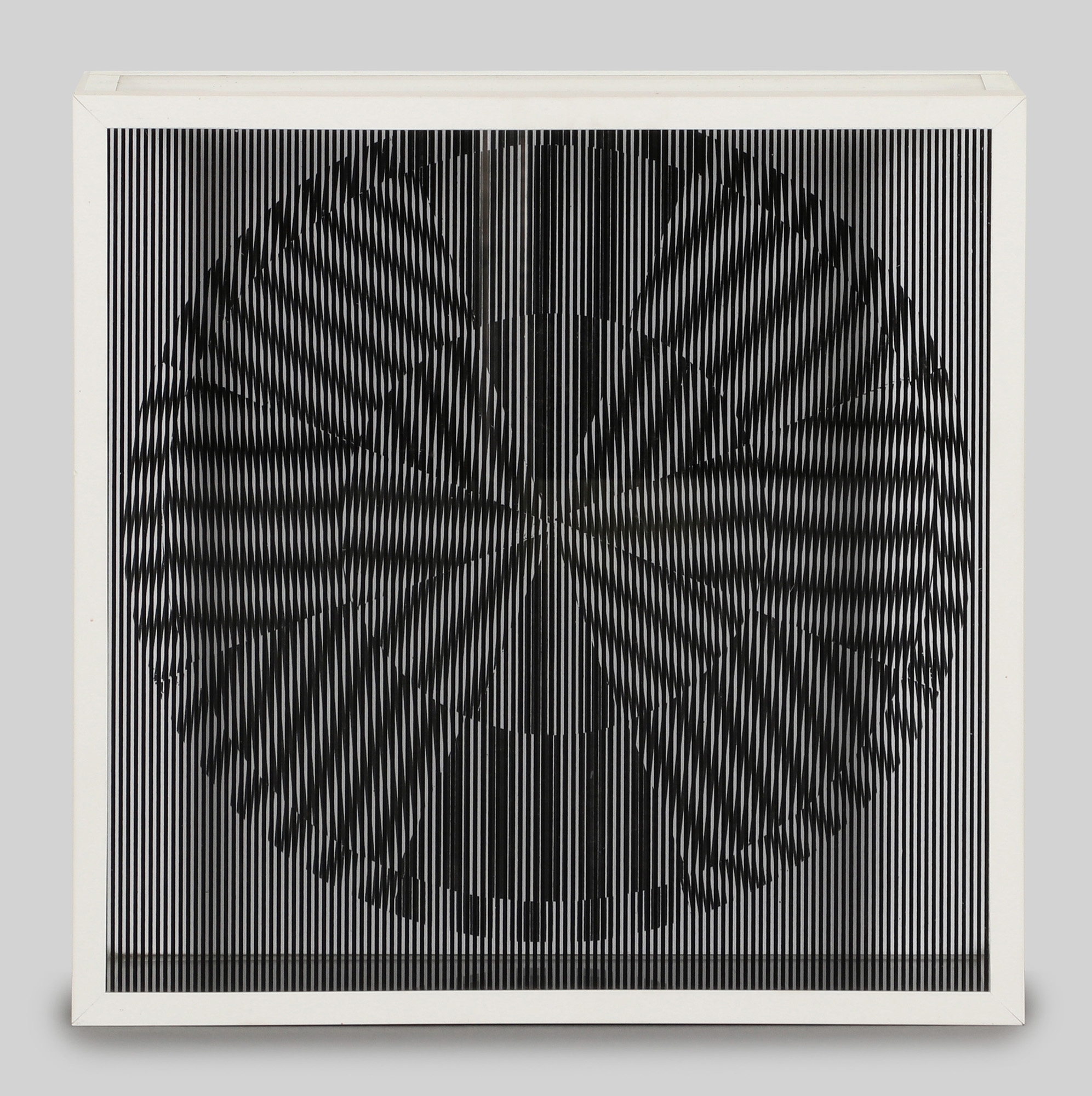 Ludwig Wilding | Multiple mit Scheinbewegung (2001) | MutualArt