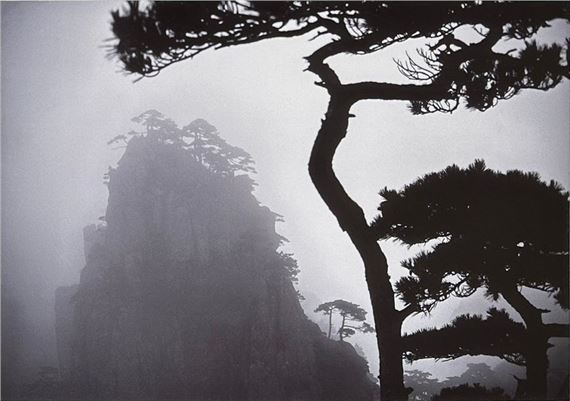 Marc Riboud | Huang Shan, China, (1985) | MutualArt