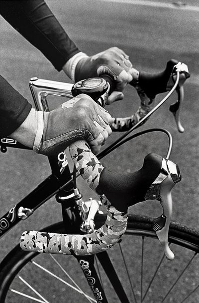 Jean-Loup Sieff | La nuque de la jeune femme, (1992) | MutualArt