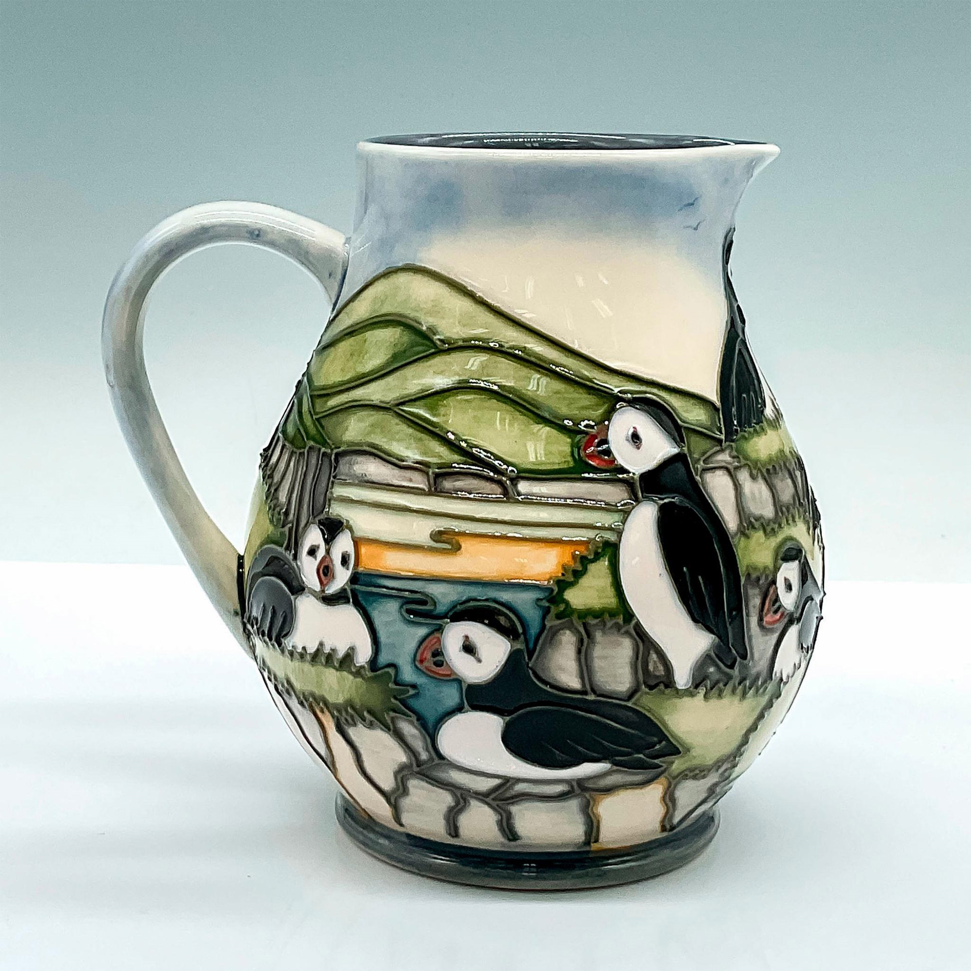 Moorcroft | Moorcroft Pottery Puffins Jug (1997) | MutualArt