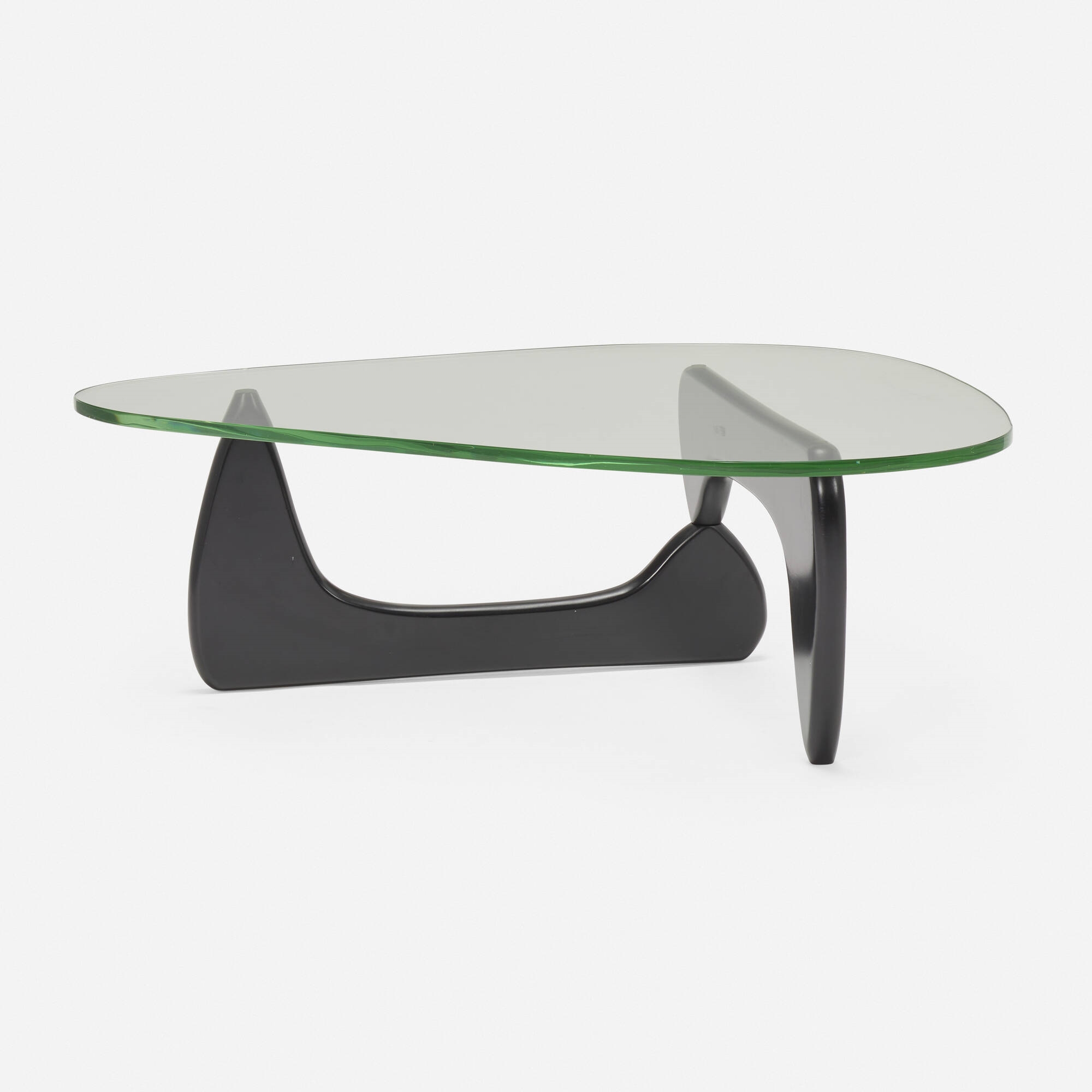 Isamu Noguchi | Coffee table, model IN-50 (1944) | MutualArt
