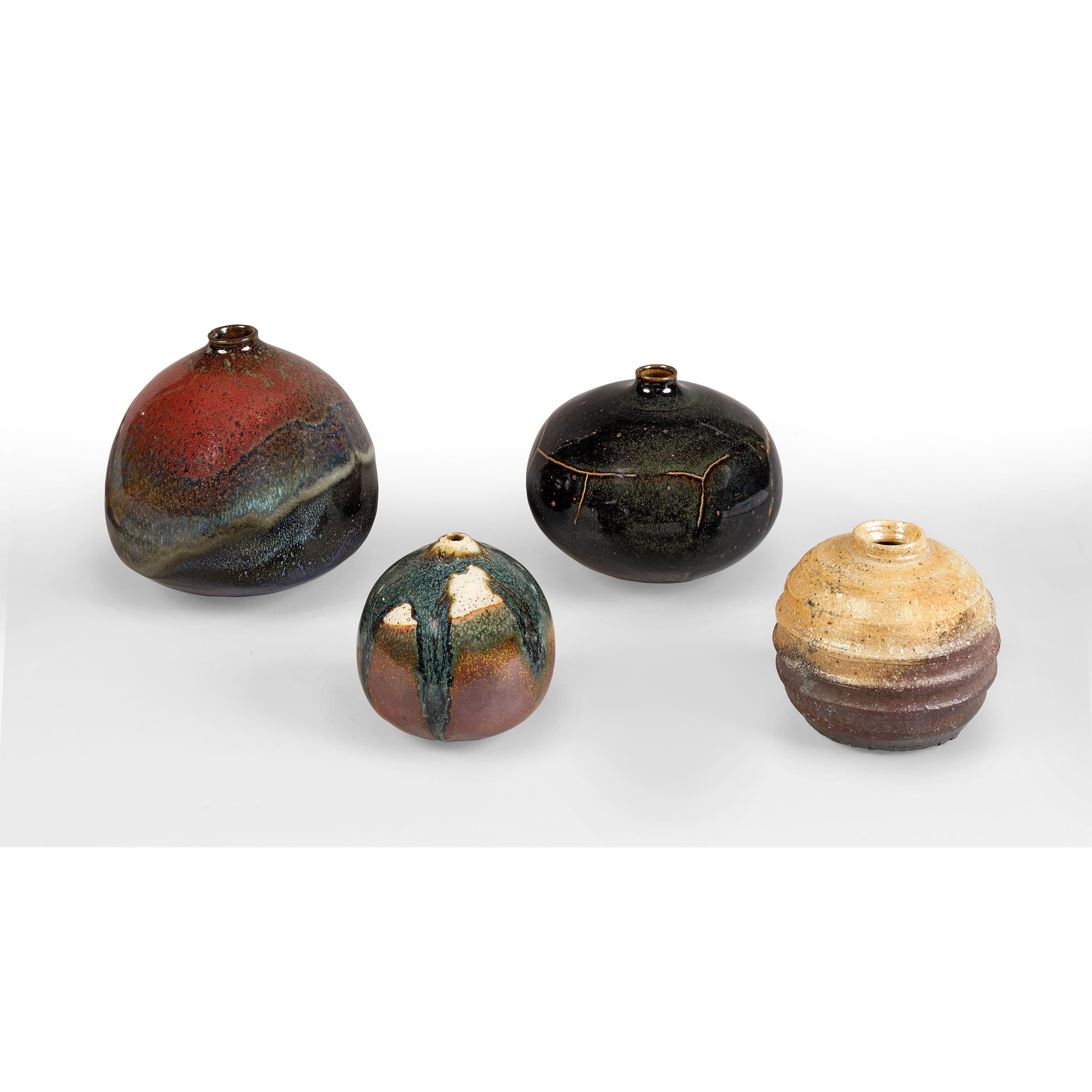 René Ben-Lisa | Ceramic vase with a black background tinted green, with ...