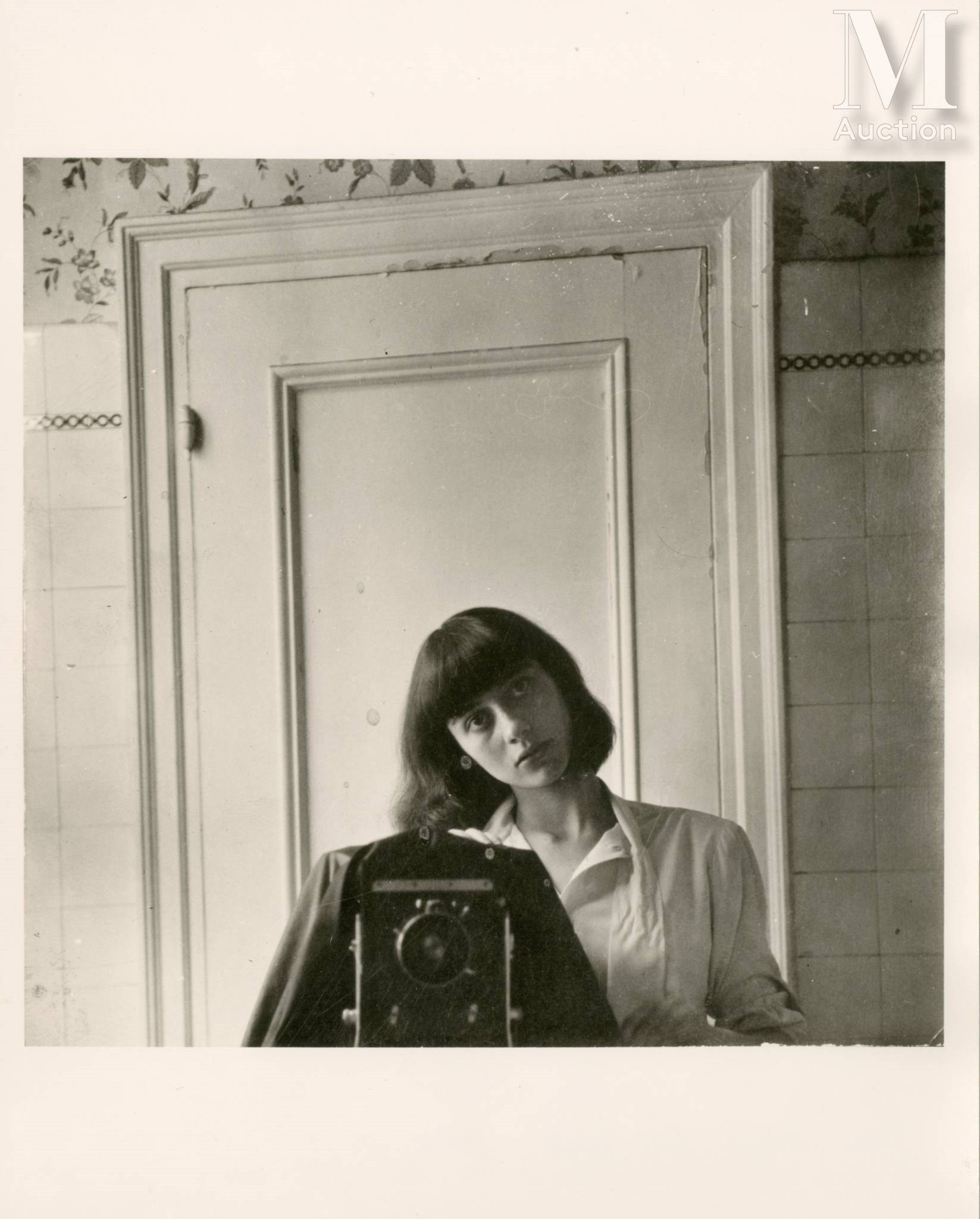 Diane Arbus | Autoportrait (Circa 1960) | MutualArt
