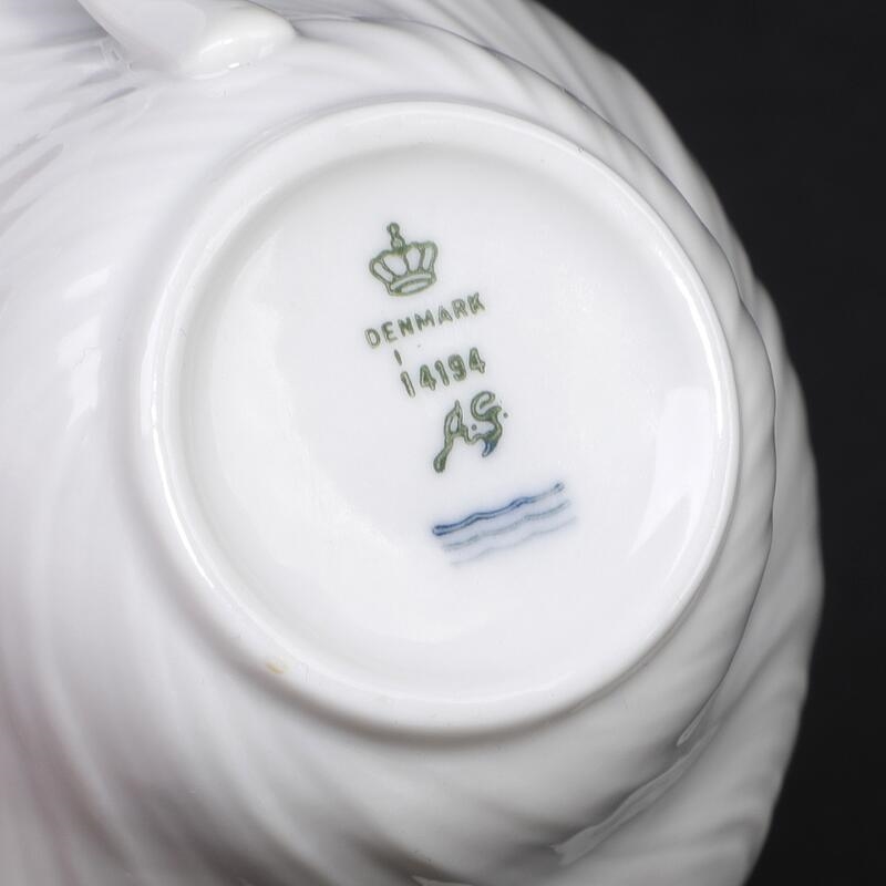 Arje Griegst | White Triton | MutualArt