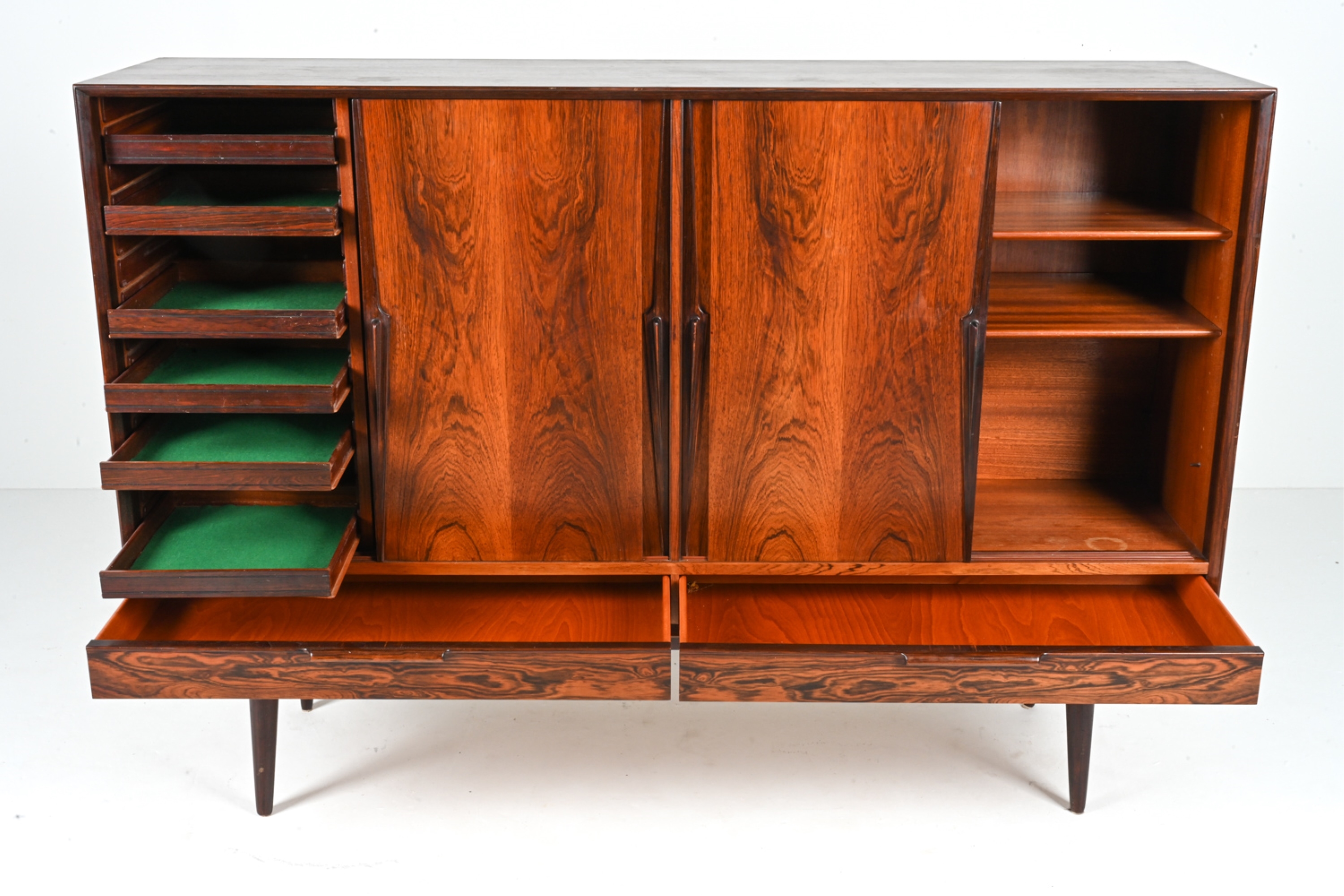 Gunni Omann | GUNNI OMANN MODEL 13 ROSEWOOD HIGHBOARD CABINET (1960 ...