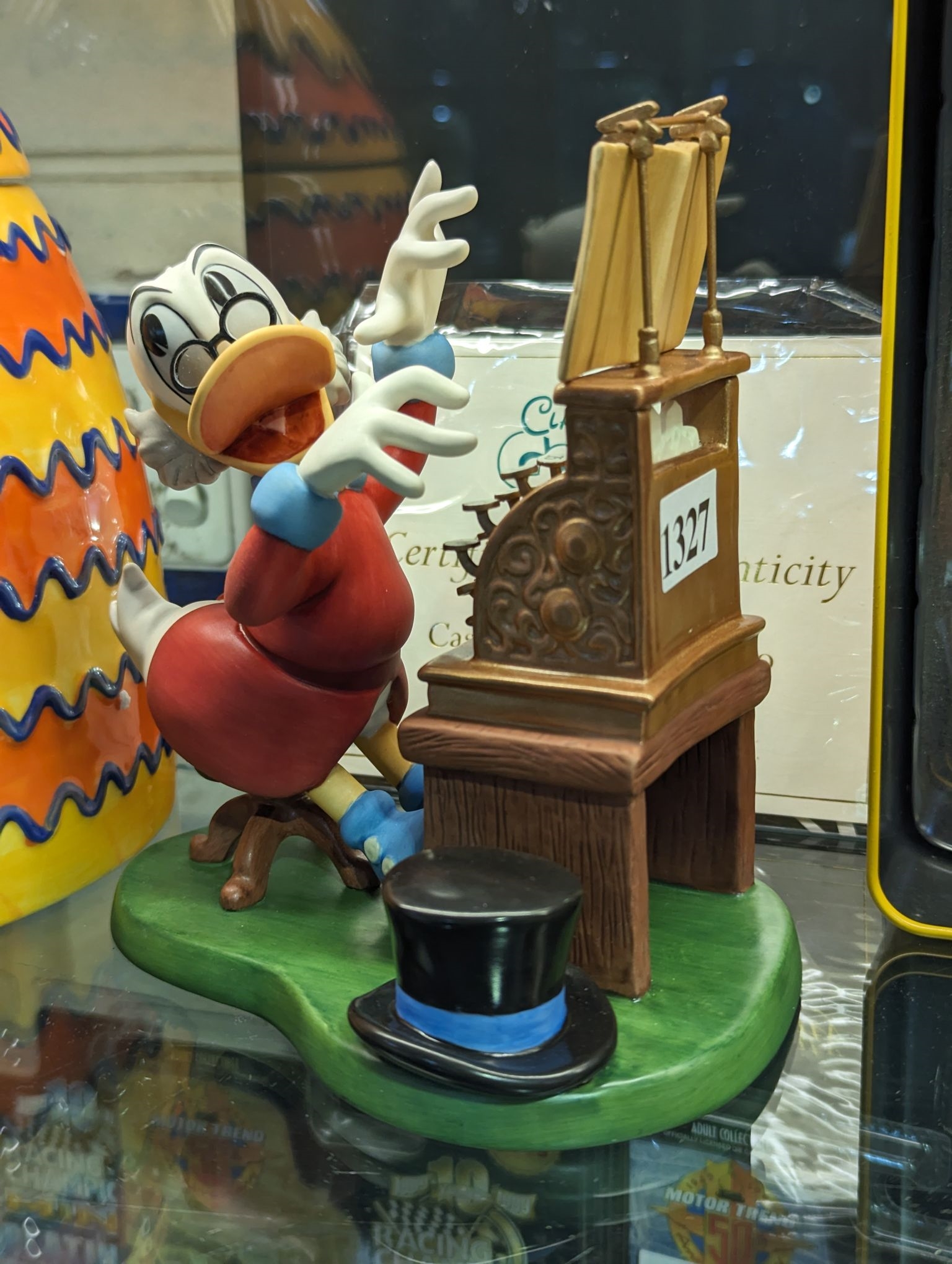 Walt Disney | WALT DISNEY CLASSICS COLLECTION FIGURINE | MutualArt